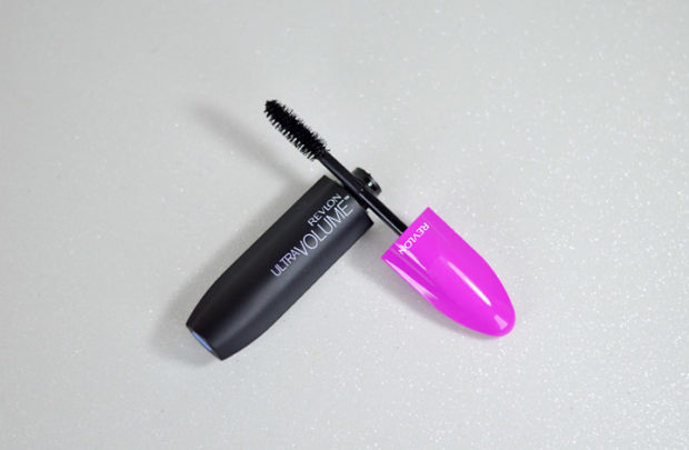 Resenha: Revlon Ultra Volume Waterproof – 2Beauty – Marina Smith